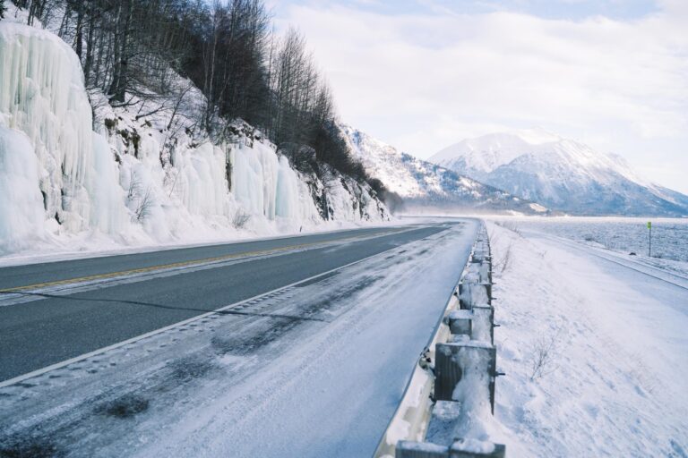 Anchorage - Alaska's largest city, blending urban and nature - Travel USA
